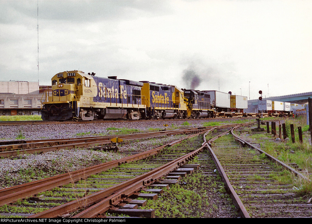 ATSF 6378, ATSF 2828, and GWWR 3013